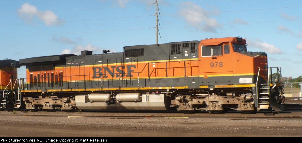 BNSF 978
